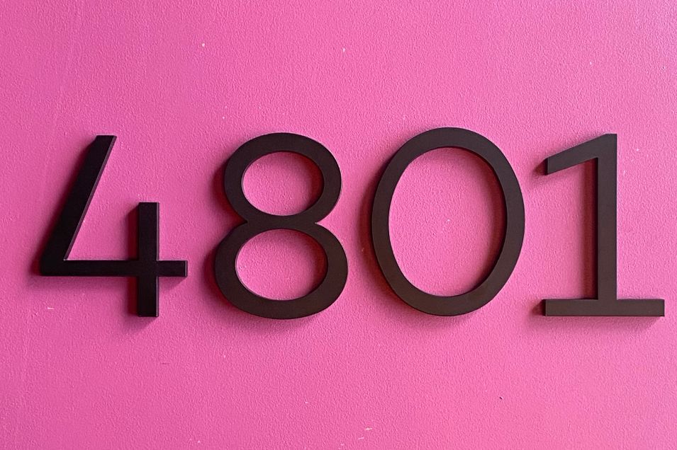 Custom Made Address Signs, Personalized Plaques, and Numbers