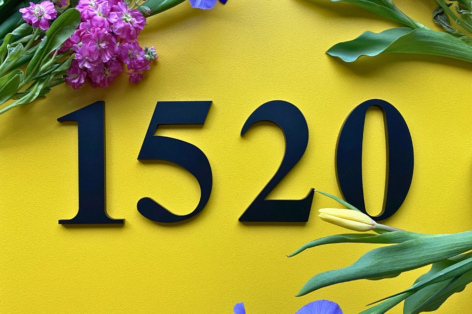 Custom Made Address Signs, Personalized Plaques, and Numbers