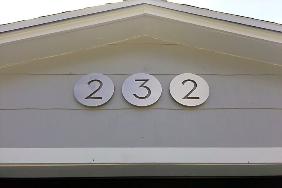 Custom Made Address Signs, Personalized Plaques, and Numbers